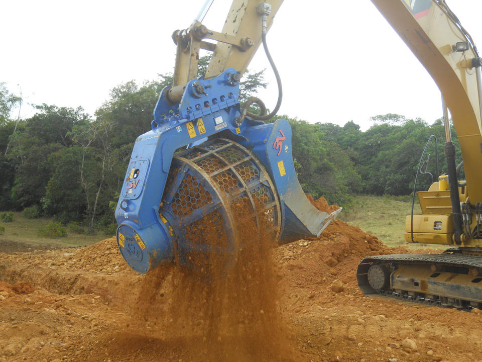 Godet cribleur pour pelle & mini pelle - Blanchard TP